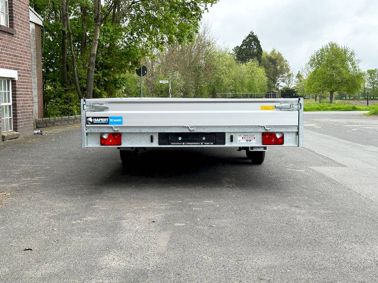 HAPERT Anhänger Azure H-2 605x240x30cm 3500kg PARABELFEDER Hochlader | Anhänger-Zentrum BAUMANN